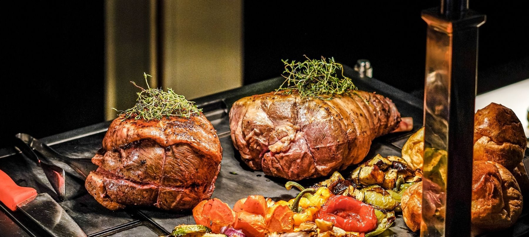 Buffet Restaurant in Bangkok, Thailand | Rain Tree Café